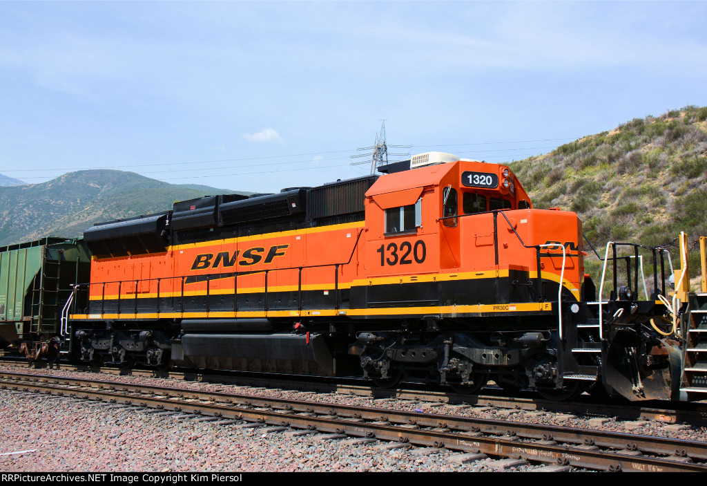 BNSF 1320 PR30C